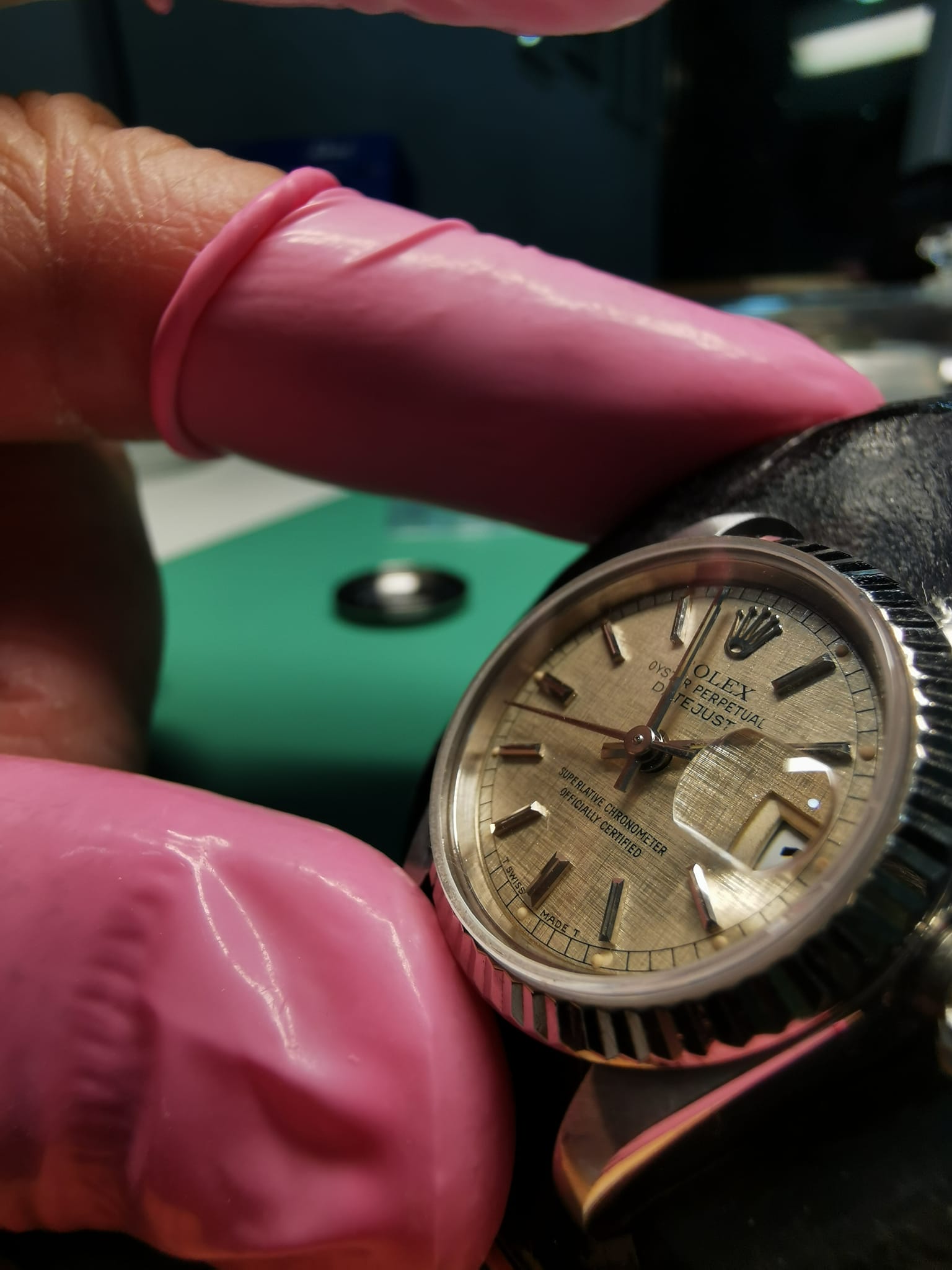 Rolex Watch – Found Foreign Objects In Movement – HOROLOGY